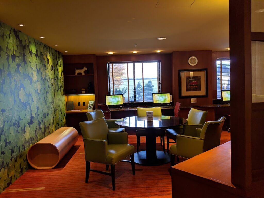 The Bistro - Eat. Drink. Connect.®